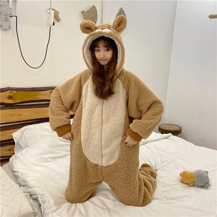 ♡フード部分のくまさんがとっても可愛い着ぐるみパジャマ♡お家に帰ったら、すぐに着たくなる着ぐるみパジャマ。毛布に包まれているようにあたたかい、軽くてふんわりモコモコのボアを使用。ストレッチがきいて動きやすく、軽い...
