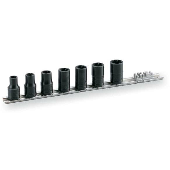 TONE(トネ)の一覧はこちら●差込角9.5mm(3/8inch)●トルネード●構造用鋼●ナメたボルト外しに。●ソケットの取り外しが容易なアルミタイプのソケットホルダで作業効率がアップします。ねじ穴付きで壁掛けやデスク固定が可能です。●イン...