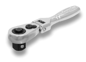 TONE(トネ)の一覧はこちら●差込角9.5mm(3/8inch)●差込角●構造用鋼●ボルト・ナットの締付け・緩め作業用。●コンパクトなヘッドの全長が短い首振りタイプで、手の届きにくい狭い箇所での作業に最適です。ソケットホールド機構でワンプ...