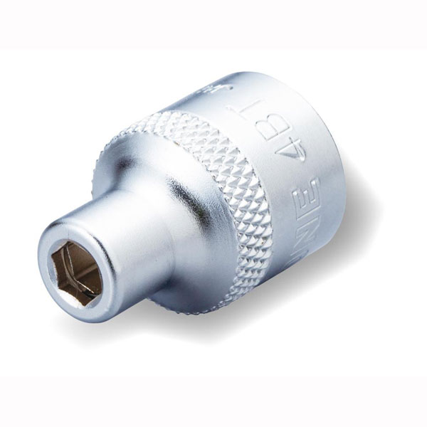 TONE(トネ)の一覧はこちら●差込角12.7mm(1/2inch)●ビット差込6.35mm(DIN3126 ISO1173 ショートビット)●ビット差込●6.35mm●ミリ●構造用鋼●先端のビットを差替えることで様々な用途で使用可能。●ビ...