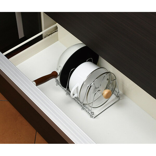パール金属の一覧はこちら出し入れかんたん、すっきり収納●製品サイズ（約）／30×19.5×17cm●製品重量（約）／625g●材質／本体：鉄（クロムめっき）　　すべり止め：合成ゴム　ジョイント：ポリエチレン●原産国／中国JANCD:4549...