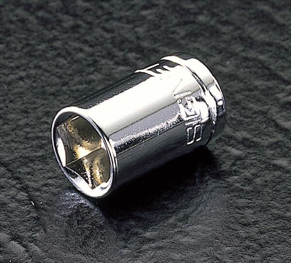 SIGNET(シグネット)の一覧はこちらミラー仕上げのメッキが美しいスタンダードソケット●サイズ(")：9/16●全長(L；mm)：24.5●先端部ソケット外径(D1；mm)：19.6●差込部ソケット外径(D2；mm)：19.6●ソケット深...