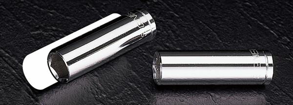 SIGNET(シグネット)の一覧はこちらミラー仕上げのメッキが美しいディープソケット。●サイズ(mm)：27●全長(L；mm)：77●差込角("SQ)：1/2●ソケット外径(D1先端部；mm)：36●ソケット外径(D2差込部；mm)：36●...