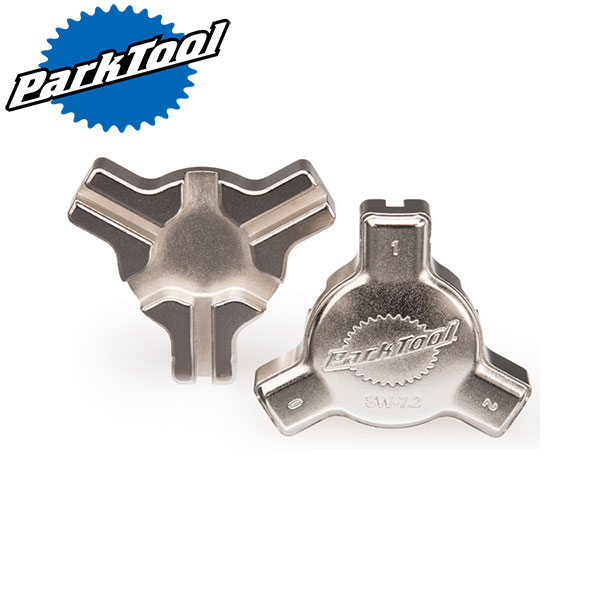 ParkTool(パークツール)の一覧はこちら出先でのメンテナンスに便利な3サイズ対応のスポークレンチ。全体的に丸みをおびた形状は指先に優しく、また従来通り携帯に適した仕様となっています。□口部サイズ：3.2/3.3/3.4mm（#14/1...