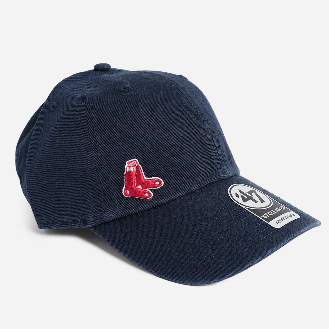 ITEM DETAIL アメリカの4大プロスポーツリーグ（MLB、NFL、NBA、NHL）の公式ライセンスグッズを手掛ける老舗ブランド『'47（フォーティーセブン）』より、ブランドの顔ともいえる人気モデル「CLEAN UP」のボストン・レッ...