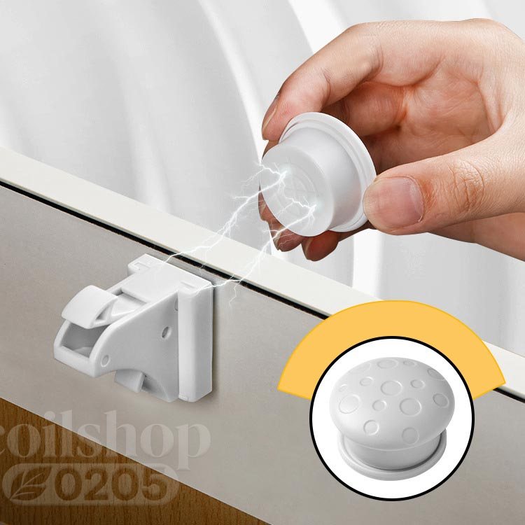 セット内容：チャイルドロック*4+キー*1＋取り付け補助道具*1+マーキングステッカー+ベースブラケット赤ちゃんの安全・いたずら防止予期せぬ危険から子供を守ります。マグネット式のチャイルドロック。磁石で触れてロック解除。ペットのいたずら防止...