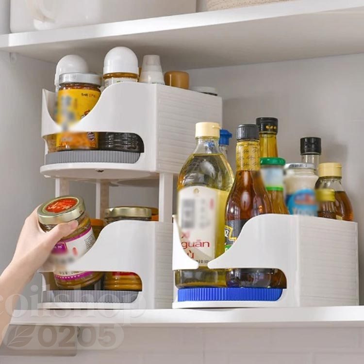 360度回転するので、くるっとまわして奥の物も簡単に手前に持ってくることができます。冷蔵庫の奥の物を取り出しやすくする回転式収納ラックです。必要な調味料やドリンクなどを探しやすく、サッと取り出せるから冷蔵庫がより使いやすくなり、扉を開けてい...