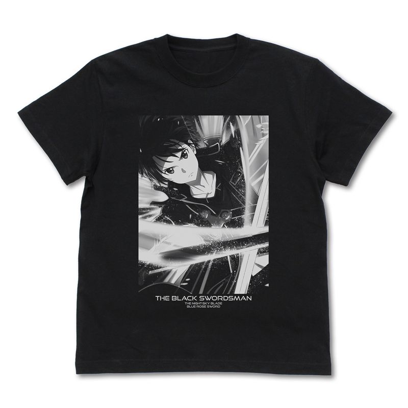 ■アイテム説明：≪夜空の剣≫と≪青薔薇の剣≫を携えた≪黒の剣士≫のビジュアルを楽しめる一枚。Lサイズ■素材：綿100％■サイズ：身丈約73cm/身幅約55cm/袖丈約22cm※サイズ表記は目安です。■作品名：ソードアート・オンライン（SAO...