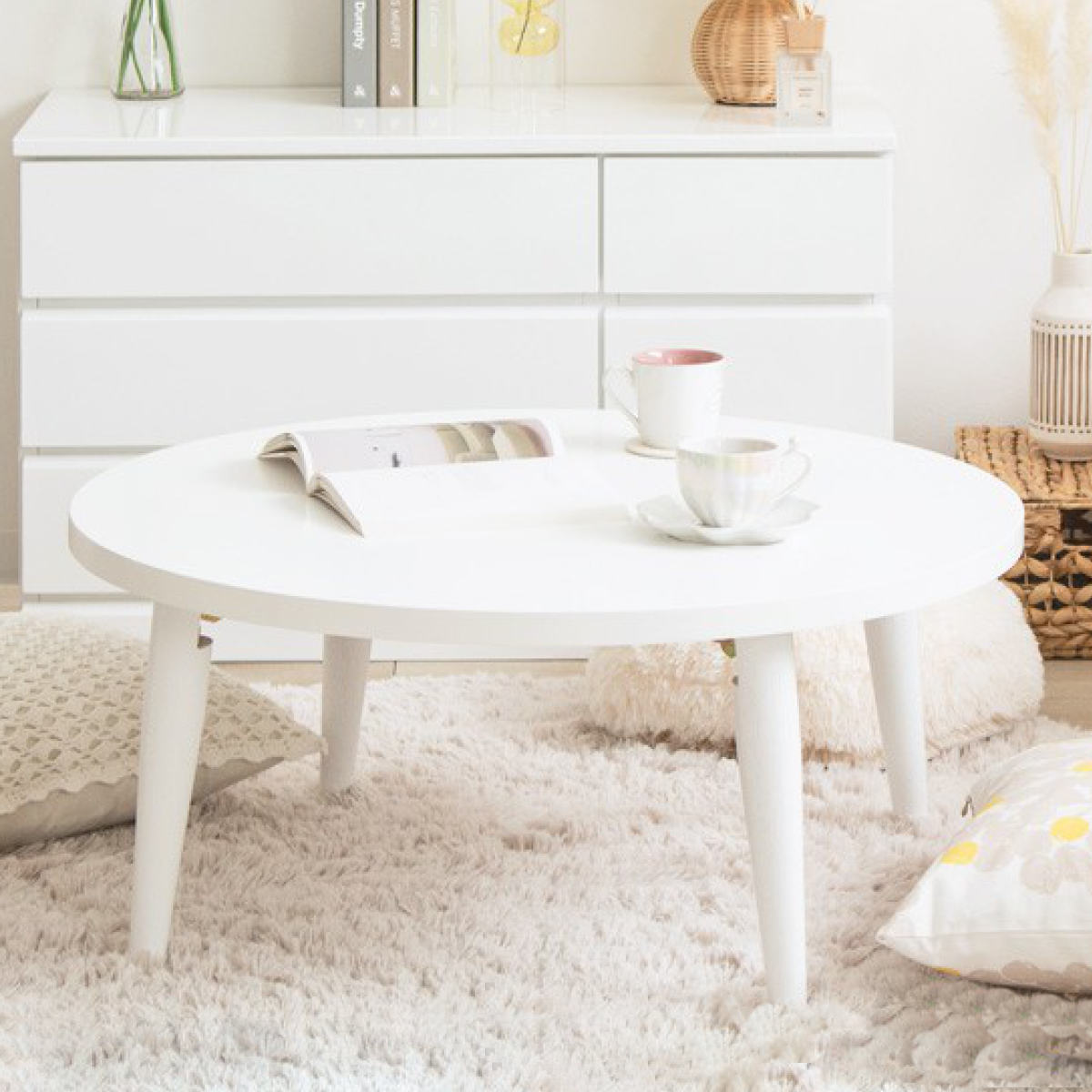 サイズ約 幅80×奥行80×高さ35（cm）重量約 8.4kg内容量1台材質天板：化粧繊維板、ラッカー塗装脚部：天然木、ラッカー塗装生産国台湾製天板耐荷重20kg組立状態完成品梱包サイズ幅89×奥行87×高さ12（cm）区分返品・キャンセル...