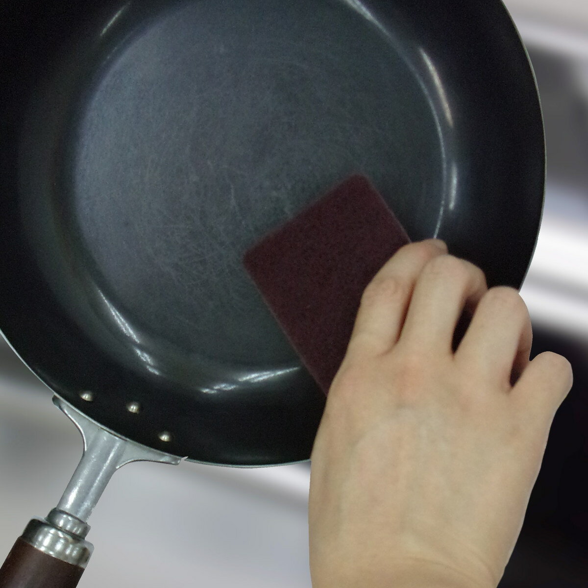 サイズ約 横5.9×縦11.8（cm）厚さ：約 3.5（mm）内容量1個材質ナイロン不織布（研磨剤入り）、ポリウレタンフォームカラーブラウン生産国日本製区分返品・キャンセル区分（小型商品）ギフトラッピングページを見る食器洗いカテゴリから探す...