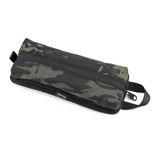 Kriega/クリーガ ツールポーチ頑丈なジッパーとキャリーループが付いたツールポーチは、二重構造のCORDURA? 素材で、中身をしっかり保護しながら、工具による貫通を防ぎます。Motion Pro T6サイズのタイヤレバーなどを収納でき...