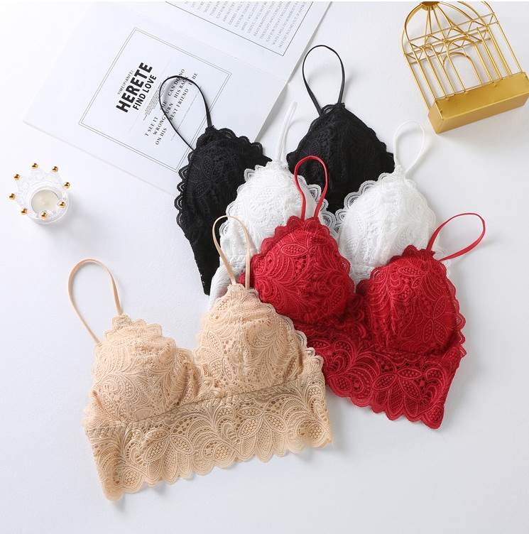 ワンピースなどに合わせやすいレースのインナーキャミです。胸元の空いたシャツやインナーとしても便利に着ていただけます。色展開 ホワイト ブラック レッド ベージュ イエローサイズ フリーサイズサイズ(cm)フリーサイズ /アンダー 62 /ト...