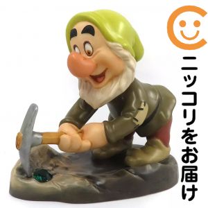 フィギュア WDCC To Get Rich Quick Sneezy Snow White & the Seven Dwarfs 「白雪姫」 WALT DISNEY CLASSIC COLLECTION 塗装済み完成品 ディズニーストア【...