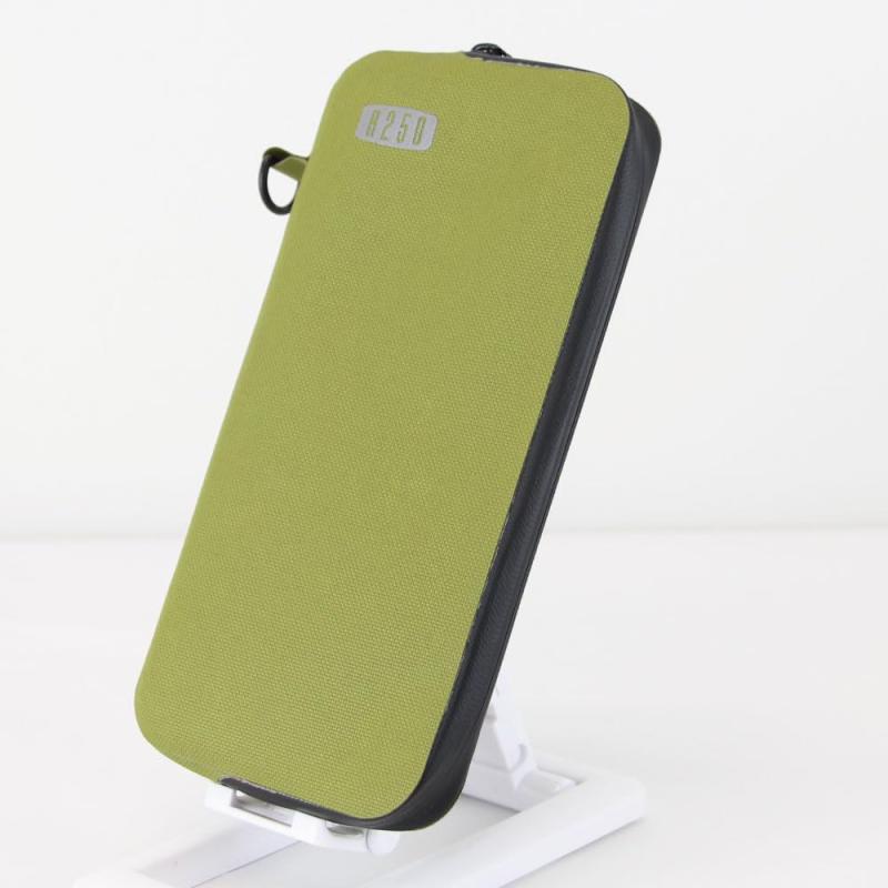 アールニーゴーマル(R250) 防水スマートウォレットSL モスグリーン本体サイズ：W90×D15×H180mm 重量：本体約68g　ストラップ約18g　合計86g