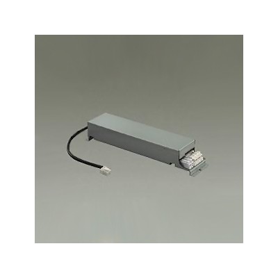 商品詳細サイズ商品説明 【特長】 ●黒体軌跡に沿った極めて狭い色範囲のCOBだけを採用し、光色のバラツキを最小限に制御。COBによりマルチシャドウも軽減した高品質の光を提供します。 ●新たに設計したフレネルレンズは、特殊なカッティングを施し...