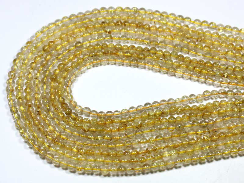 【仕様】一連：約37〜39cm穴径：約1.2mm【原産地】ブラジル【パワーストーン】ルチルクォーツ：透明な水晶に金針が入ることで、万能の開運石である水晶のパワーをいっそう強力にします。まるで本物の水のように水晶は悪運や邪気を洗い流し、浄化さ...