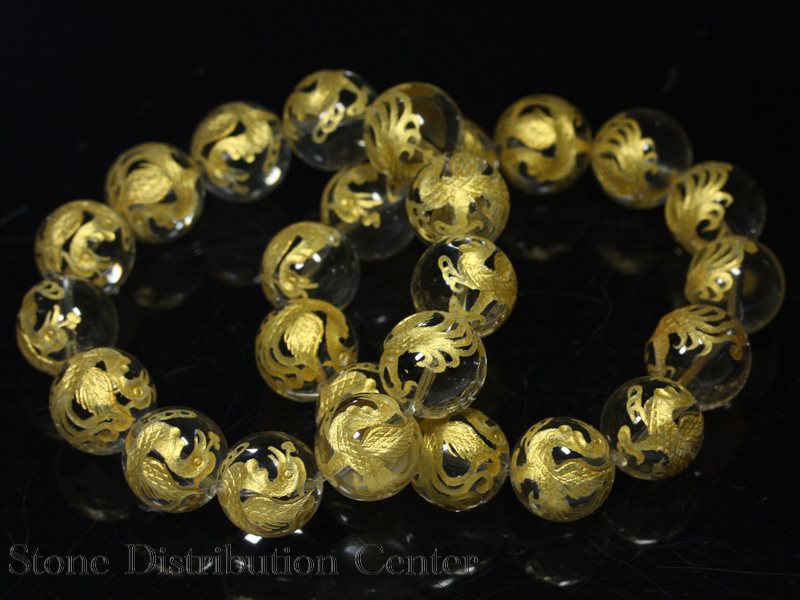 [朱雀]南の守護神が「朱雀」です。翼を広げた華やかな姿の鳥であり、色は赤、火を司ります。季節は夏です。【仕様】玉サイズ：約16mm玉数：約13玉内径：約16cm【原産地】ブラジル【パワーストーン】水晶：万能のパワーストーンとしてお馴染みです...