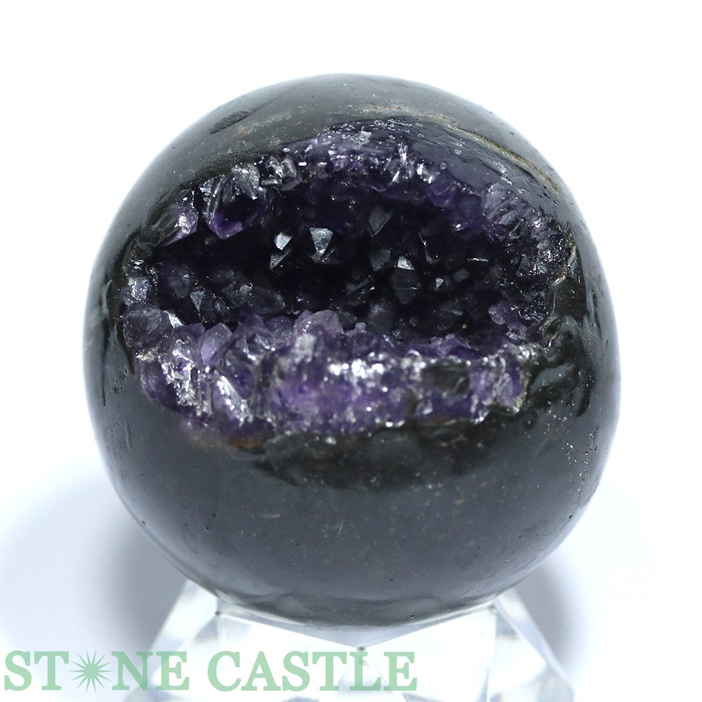 【特徴】アクササリー、ビーズ、そして原石としても人気の高いドゥルージーな商品。高品質で名高いウルグアイ産アメジストのドゥルージー丸玉が新登場です！！丸玉と思いきやウルグアイ産らしい結晶と発色の濃さをクラスターとはまた違った雰囲気で楽しむこと...