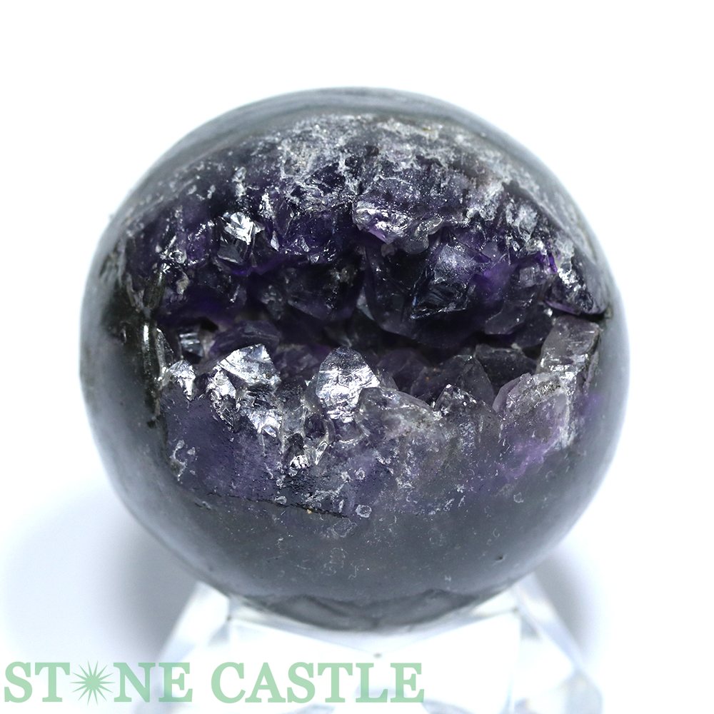 【特徴】アクササリー、ビーズ、そして原石としても人気の高いドゥルージーな商品。高品質で名高いウルグアイ産アメジストのドゥルージー丸玉が新登場です！！丸玉と思いきやウルグアイ産らしい結晶と発色の濃さをクラスターとはまた違った雰囲気で楽しむこと...