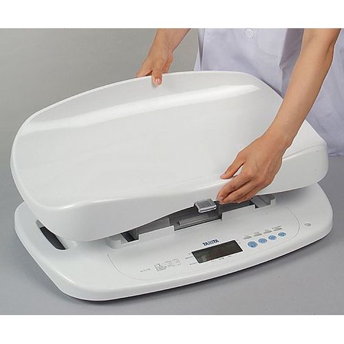 高精度ベビースケール［検定付］ (1台)※こちらは【取り寄せ商品】です。必ず商品名等に「取り寄せ商品」と表記の商品についてをご確認ください。高精度ベビースケール［検定付］ (1台)。赤ちゃんを降ろしても測定値を表示し続けます。ゆったりした形...