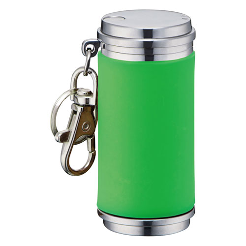 スタイリッシュなスライド式アルミ製携帯灰皿※こちらは【取り寄せ商品】です。必ず商品名等に「取り寄せ商品」と表記の商品についてをご確認ください。持ち運びに便利な軽量アルミボディの携帯灰皿。ふたの開閉は片手で可能。上蓋を左右に押すと開く開閉式。...