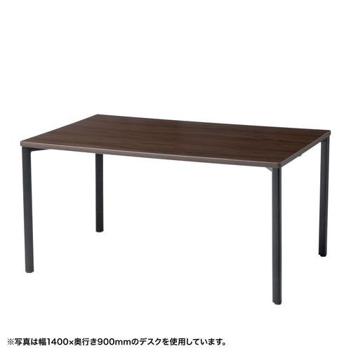 4本脚タイプの高耐荷重平机設置場所や設置機器、用途に合わせて20種類のサイズ、4種類の天板柄から選べるシンプルなデザインのデスクシリーズです。幅は1000〜1800mmで200mmピッチ、奥行は600〜900mmで100mmピッチのサイズバ...