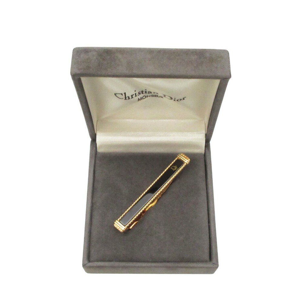 商品名 Christian Dior クリスチャンディオール タイピン ネクタイピン アクセサリー トロッターロゴ ブラック メンズ 【中古】 実寸サイズ 【縦】約50mm 【横】約7mm 素材 【画像参照】 色 ブラック / ゴールド金具...