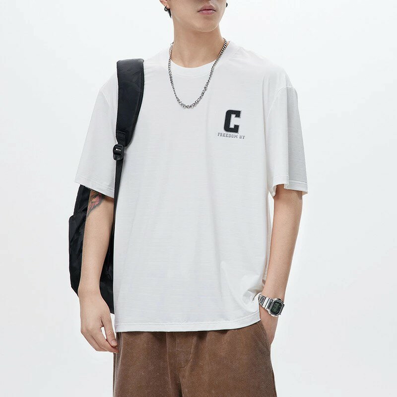 ●肩幅:両肩の縫い目から縫い目までの幅 ●胸囲:両袖の付け根から付け根までの幅×21 ●着丈:衿と身頃の縫い目から裾までの長さ ※誤差がある場合がございます。予めご了承ください。