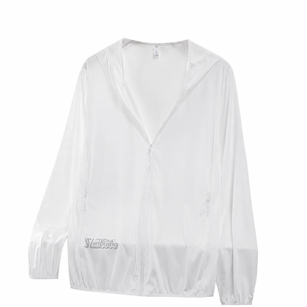 　　　 ◆◇◆売れている秘密◆◇◆ 【洗練された接触冷感素材】このメンズUVカットパーカーは、見た目にも涼やかなアイスシルク生地を採用しました。滑らかな質感が素肌に心地よく、夏の強い日差しの中でも爽やかな印象を与えます。シンプルで飽きのこな...