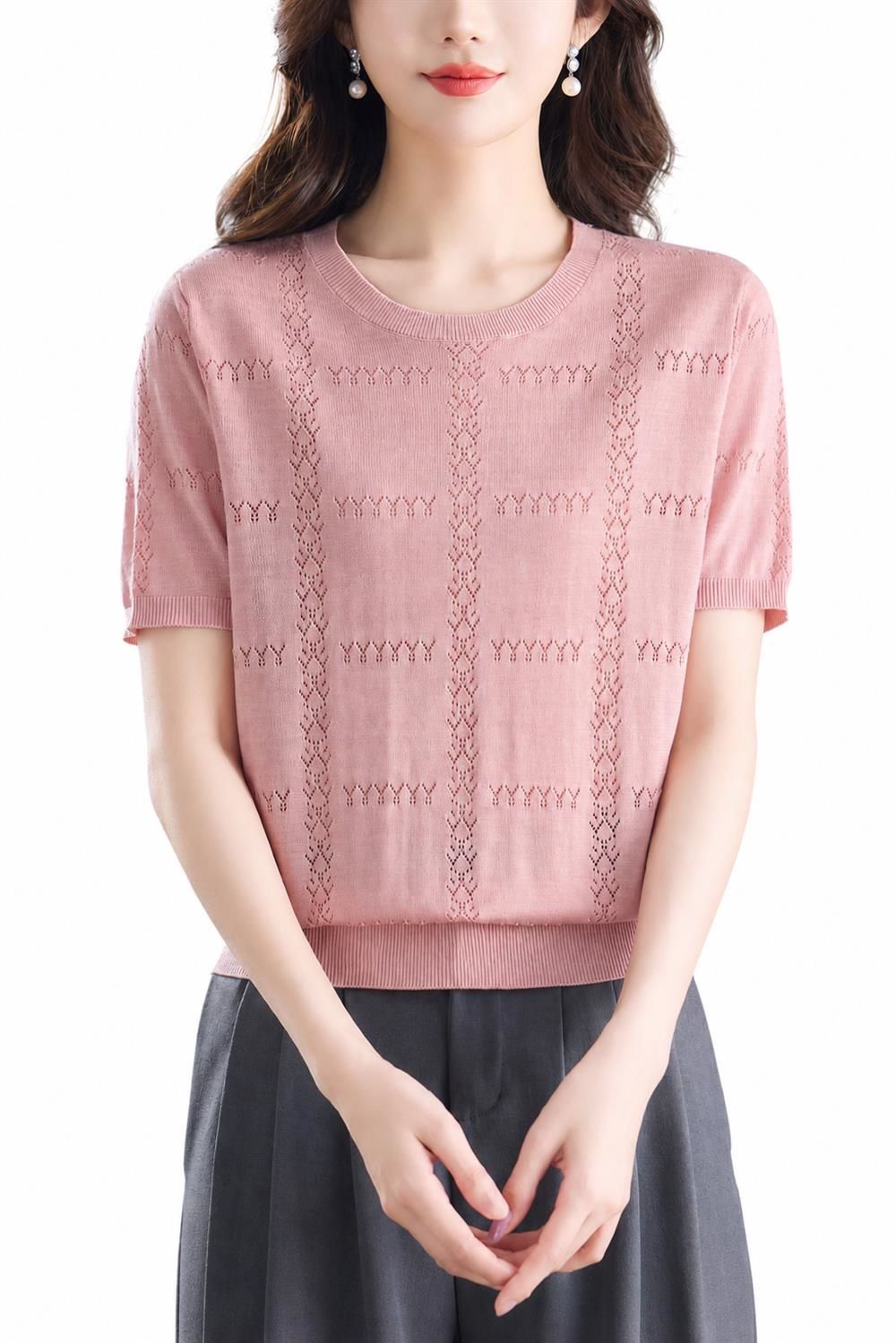 　　　 ◆◇◆売れている秘密◆◇◆ 【上品な透かし編みデザイン】された透かし編みがおしゃれなサマーニット半袖です。シンプルな無地ながらも表情のある編み地が、女性らしく華やかな印象を演出します。デコルテを美しく見せる上品な丸首デザインで、1枚...