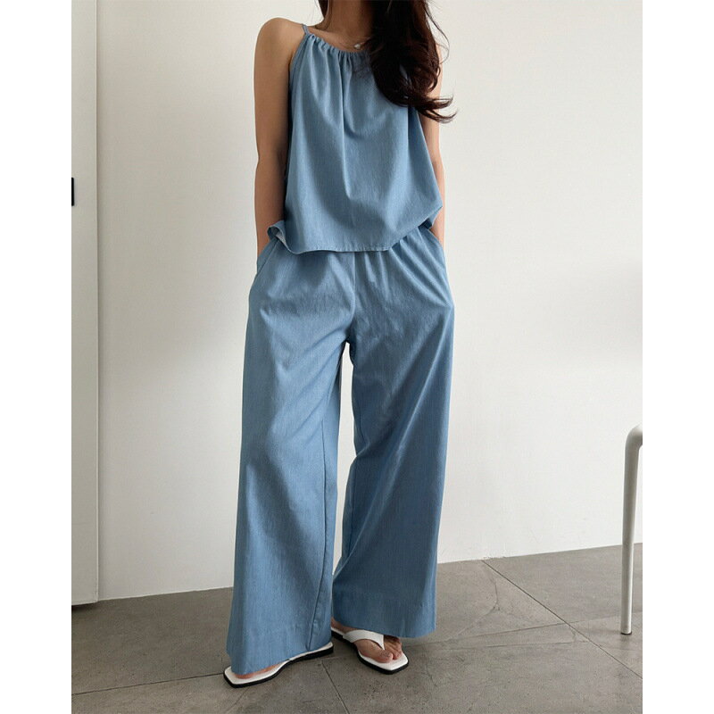 　　　 ◆◇◆売れている秘密◆◇◆ 【大人可愛いデニムセットアップ】夏のトレンドを取り入れた、軽やかなデニム風素材のキャミソールとワイドパンツのセット。洗練されたシンプルさと、女性らしい華奢なストラップがデコルテを綺麗に見せます。都会的なリ...