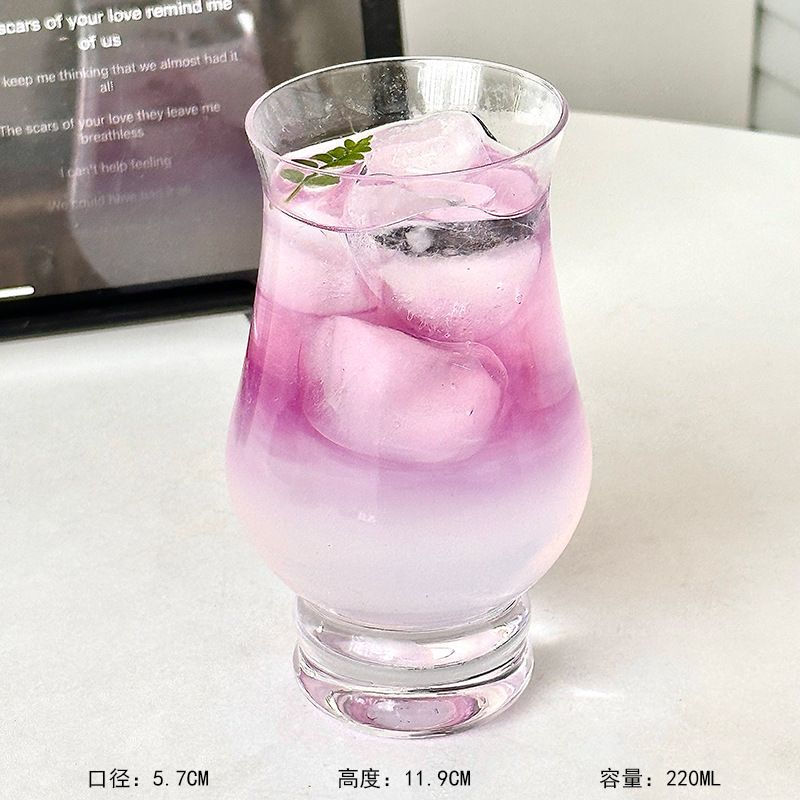 　　　 ◆◇◆売れている秘密◆◇◆ 【お洒落な佇まい】美しい曲線を描くチューリップ型の「おしゃれなグラス」です。透明感の高い「ガラスコップ」は注いだドリンクの色彩を引き立て、視覚からも癒やしを与えます。温かみのある北欧風デザインが日常に優し...