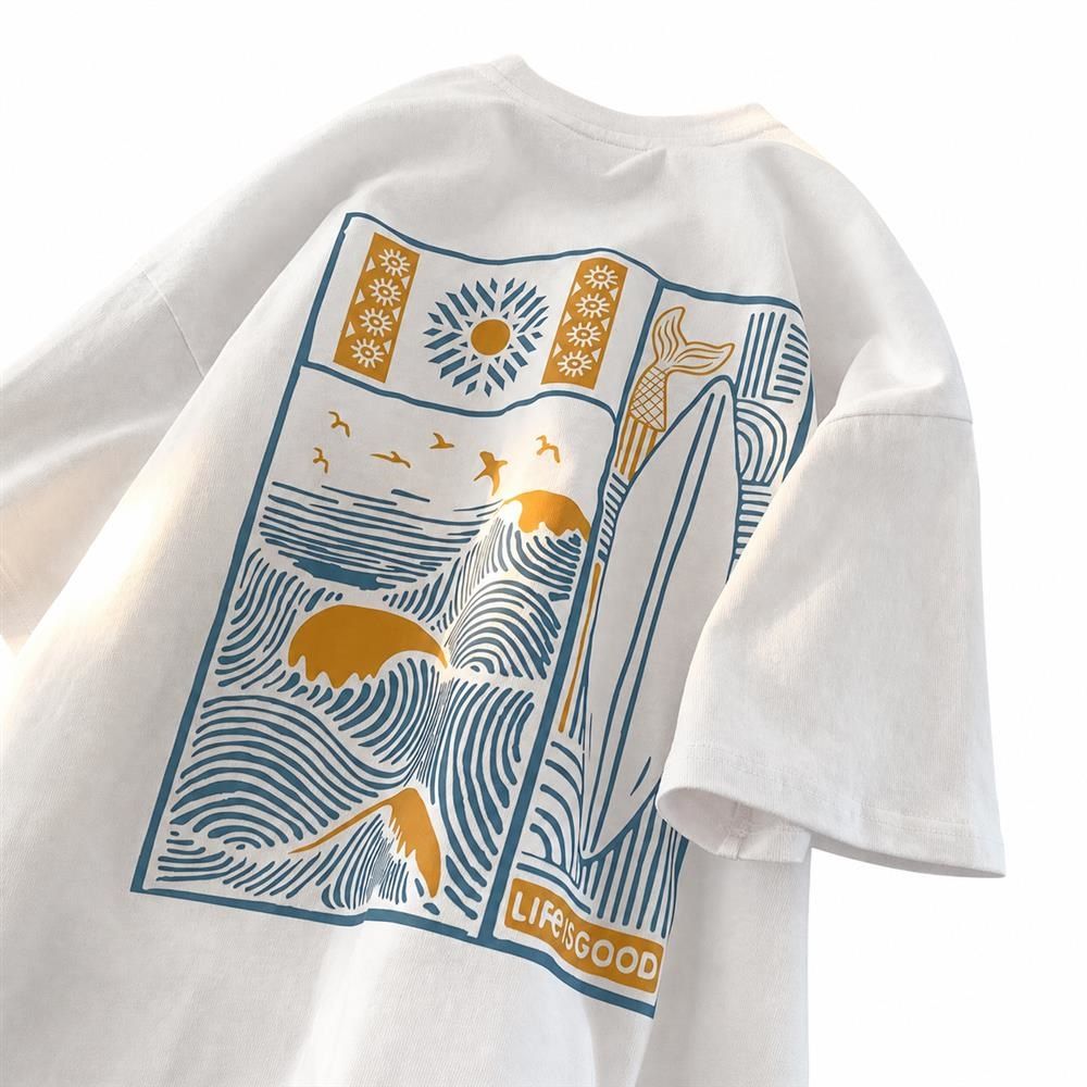 　　　 ◆◇◆売れている秘密◆◇◆ 【魅力的なバックプリント】アメカジ 半袖tシャツの背面には、海やサーフボードを描いたレトロでスタイリッシュなグラフィックが施されています。このオーバーサイズ tシャツは、一枚で主役級の存在感を放ち、夏のメ...