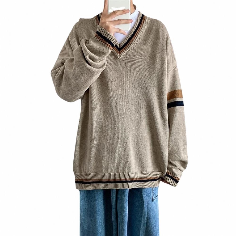 　　　 ◆◇◆売れている秘密◆◇◆ 【洗練された配色デザイン】クラシックなVネック セーターに、目を引くラインを施したスクールセーター。落ち着いた色合いのニットセーターは、どんなボトムスとも相性が良く、トレンド感のあるカレッジスタイルを演出...