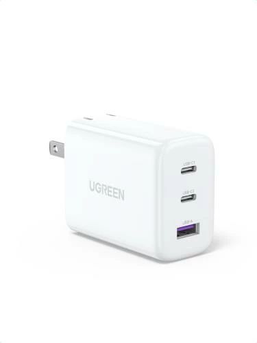 65Wの高出力を持つ3-in-1急速充電器単ポート最大65W出力、USB-C×2＆USB-Aの合計3ポート搭載の急速充電器です！サイズ/重さ(約)：66*40*31mm/ 130g、この1台でスマホからノートPCまで幅広い機器を充電できるこ...