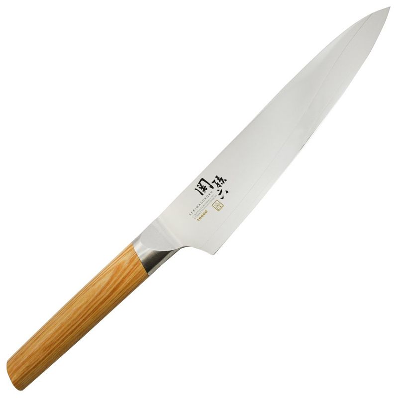 【メーカー・ブランド名】貝印【JAN】4901601364095【個装サイズ】9×39.2×3cm【重量】290【商品説明】-特殊精密接合(ろう付け)の技術を利用し、背側と刃側のコントラストで刃の波紋とハンドルは白合板を採用し流麗なデザイン...