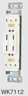 カテゴリ：照明器具 電設資材 機器用配線器具 メーカー：Panasonic パナソニック 型番：wk7112ケースウェイはめ込み ダブルコンセント(固定金具付) 15A 125V ※写真はイメージです 2017年3月のメーカー情報に準拠して...