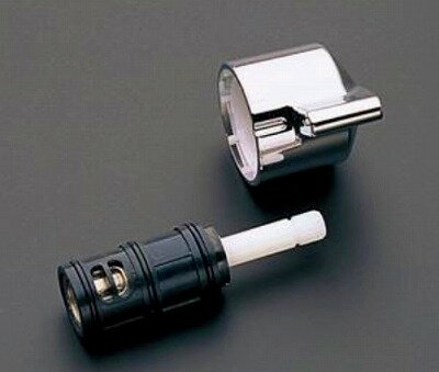 水栓金具取り替えパーツ シャワー金具・バス水栓・洗面器用水栓・台所用水栓用 使用対象商品( )は旧形 TMF47型、TMF49型 ※TMF49型の場合、付属のハンドルは使用しません。※商品の機能・詳細につきましてはTOTOのホームページか下...