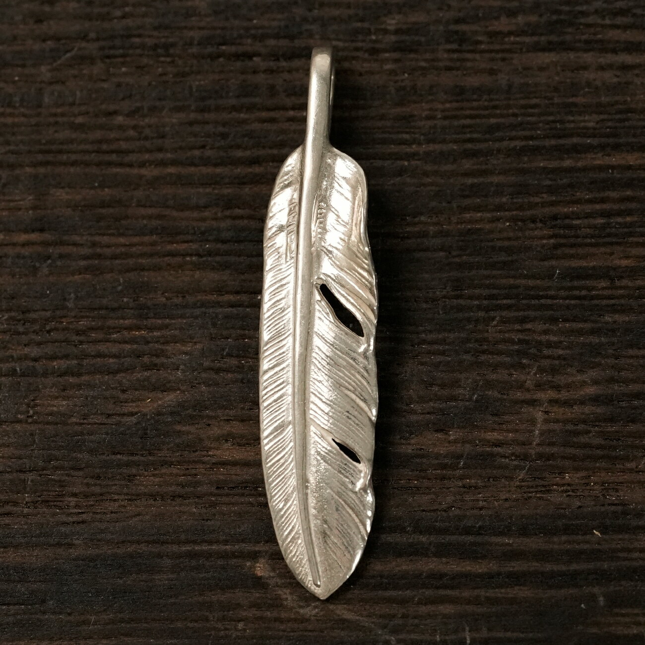 ブランド ゴローズ カラー シルバー 素材 - サイズ -|サイズガイドはコチラ 実寸 - 重さ 1.87g 商品の状態 ランクN 付属品 無 注意事項 商品に関するお問い合わせは最寄りの店舗へご連絡下さい。 Corner Chrome h...