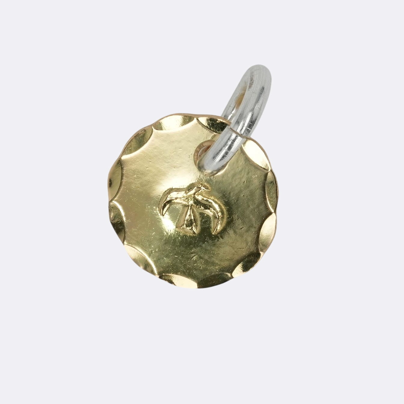 ブランド ゴローズ カラー ゴールド 素材 - サイズ -|サイズガイドはコチラ 実寸 - 重さ 1.48g 商品の状態 ランクN 付属品 無 注意事項 商品に関するお問い合わせは最寄りの店舗へご連絡下さい。 Corner Chrome h...