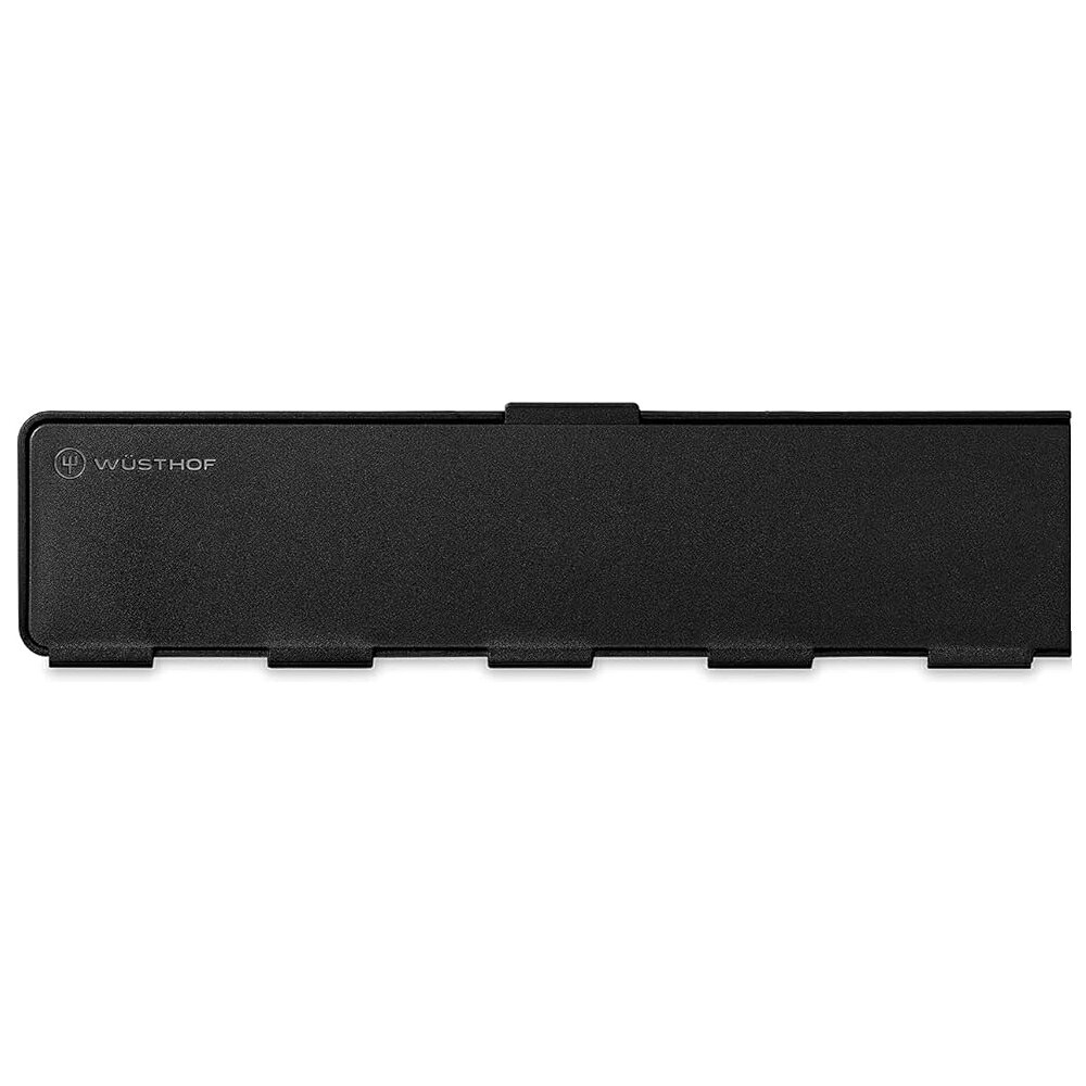 【ヴォストフ　ブレードガード　マグネット式　2069640103】 ●荷姿サイズ：320mmx85mmx厚さ5mm ●材質：プラスチック（内面マグネットシール） ※ナイフは別売りです。 ■ブレードガードは丈夫で長持ちするプラスチック製です。...