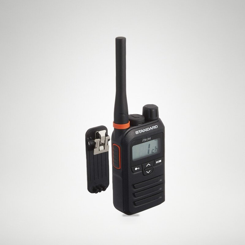 電波形式:F3E・F2D 通信方式:単信および半複信方式 送信出力:10mW以下 受信感度:-13dBμV以下(@12dB SINAD) 低周波出力:60mW以上(@4Ω、60mW時歪率10%以下)電源電圧1.5V時 動作温度範囲:-10°...
