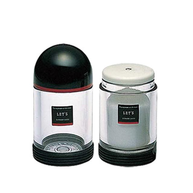 スペック ブランド　 岩崎工業 シリーズ　 レッツ 調味料入シリーズ サイズ　 φ42×H85mm 容量　 53cc 材質　 本体・フタ：AS樹脂 底ゴム：SBR（耐熱温度80℃）※K-177のみ 本体：ポリプロピレン フタ：AS樹脂 底ゴ...