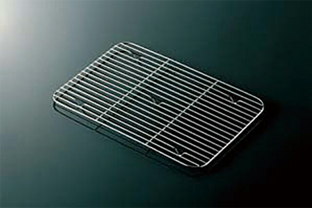 CLO 18-8深型組バット アミ 2号用（022295） 商品詳細 メーカー 大屋金属 シリーズ − サイズ 170×116mm 容量 − 材質 18-8ステンレス 産地 燕三条 備考 −CLO 18-8深型組バット アミ 2号用