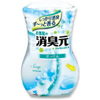 商品特徴 ●でっかいろ紙がお部屋のイヤなニオイを強力消臭します。 ●ろ紙を引き上げるタイプなので消臭・芳香効果を調節できます。 ●大容量400mLだから効果が長持ちします。 ★せっけんの香り ※商品リニューアル等によりパッケージ及び容量等は...