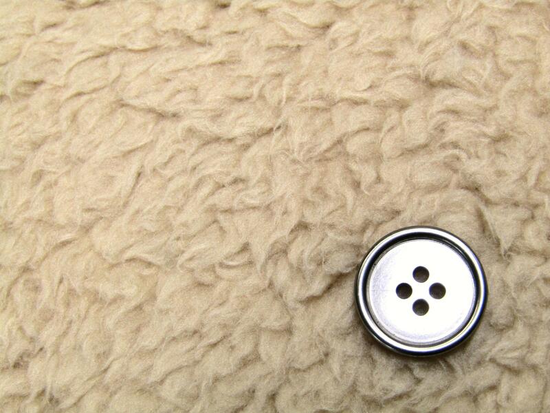 生地巾140cmで15cmの価格ですポリエステル100％ ★メール便不可両面プードルファーのハギレキャメル 140cm巾　長さ15cm