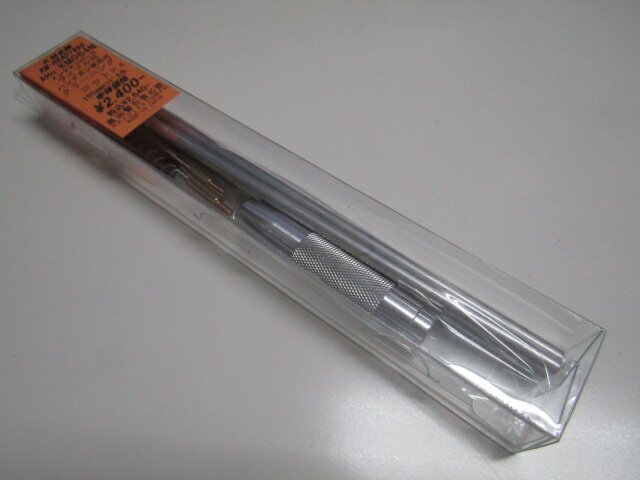 KM製ライフル用　195mm×4　クリーニングロッドセット新品 アルミ削り出しハンドル&シャフト。ハンドル部分にローレット加工を施し、滑り難くなっています。ブラシ部には、高級豚毛を使用。 シャフトを組み合わせて、ライフル、電動ガン、ハンドガ...