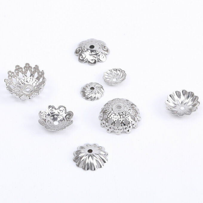 仕　様 サイズ【A】約12mm【B】約10mm【C】約10mm【D】約7mm材　質ステンレス製重さ【A】約7.7g/袋【B】約6.6g/袋【C】約7.5g/袋【D】約3.5g/袋「※アレルギー対応ではありません」 入　数 【A】20ヶ【B】...