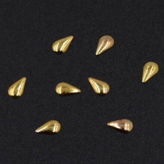 仕　様 サイズ約3×5mm材　質銅製 入　数 約480～500ヶ 注意事項 商品の一部には、生産過程上において、歪み・メッキムラ・色ムラ・サビ・多少の柄ずれなどある場合があります。ご返品とご交換は出来かねますので、予めご了承の上ご購入くださ...