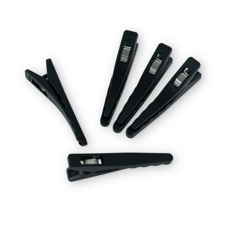 商品仕様 サイズ 約55mm × 8mm × 15mm 素材 本体&レバー：PMMA(アクリル樹脂) バネ：SUS 生産国 JAPAN 商品説明 ハンドメイド作品にお使いいただける、樹脂製のヘアクリップです。 アクリル板や木版に貼り付ければ...